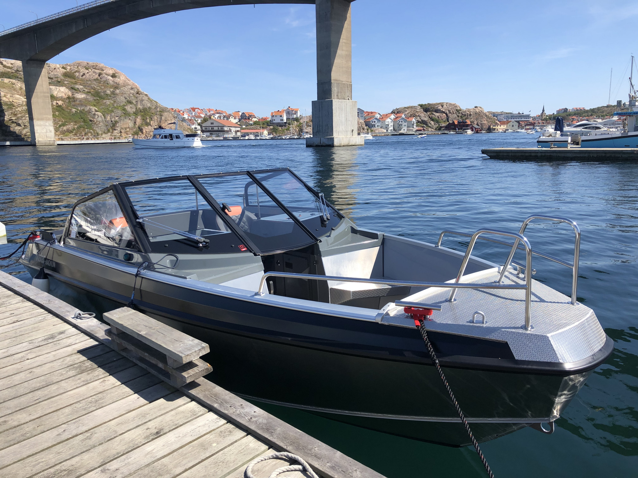 Buster Magnum - Inkommande | Marine Concept