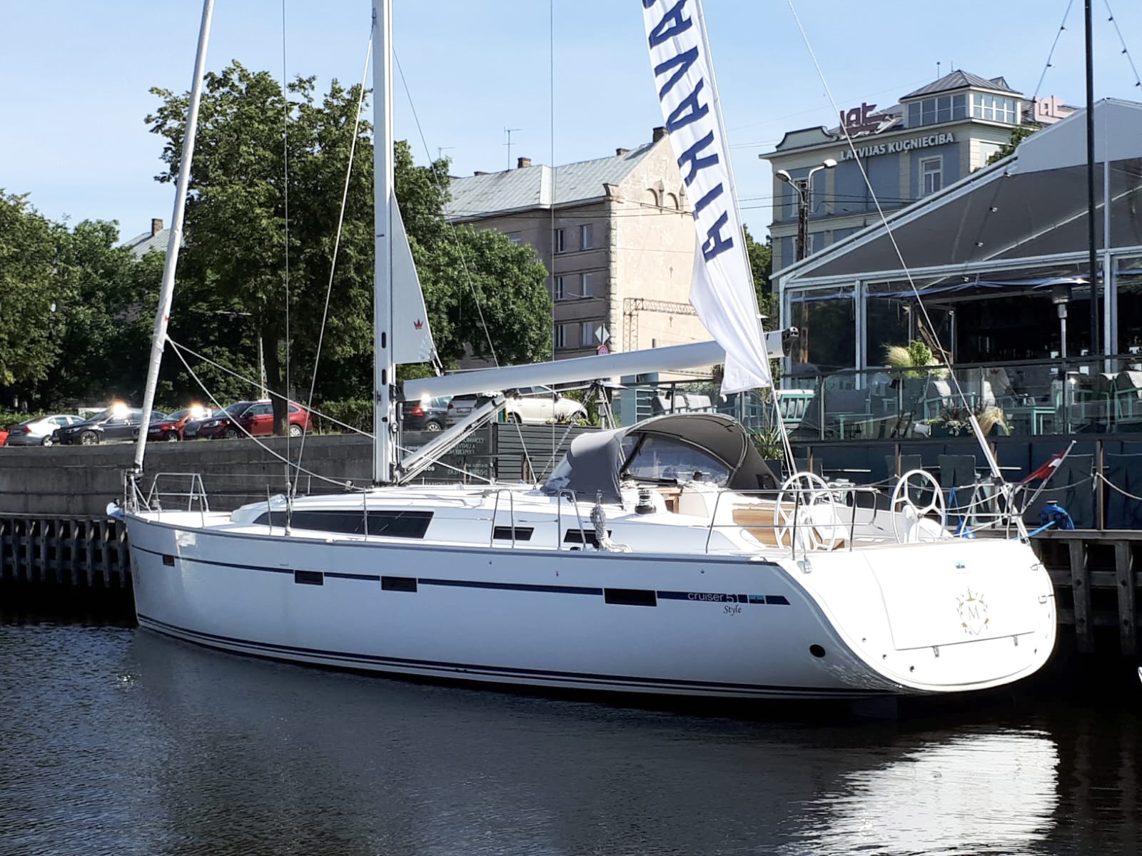 Bavaria 51 Cruiser | Marine Concept